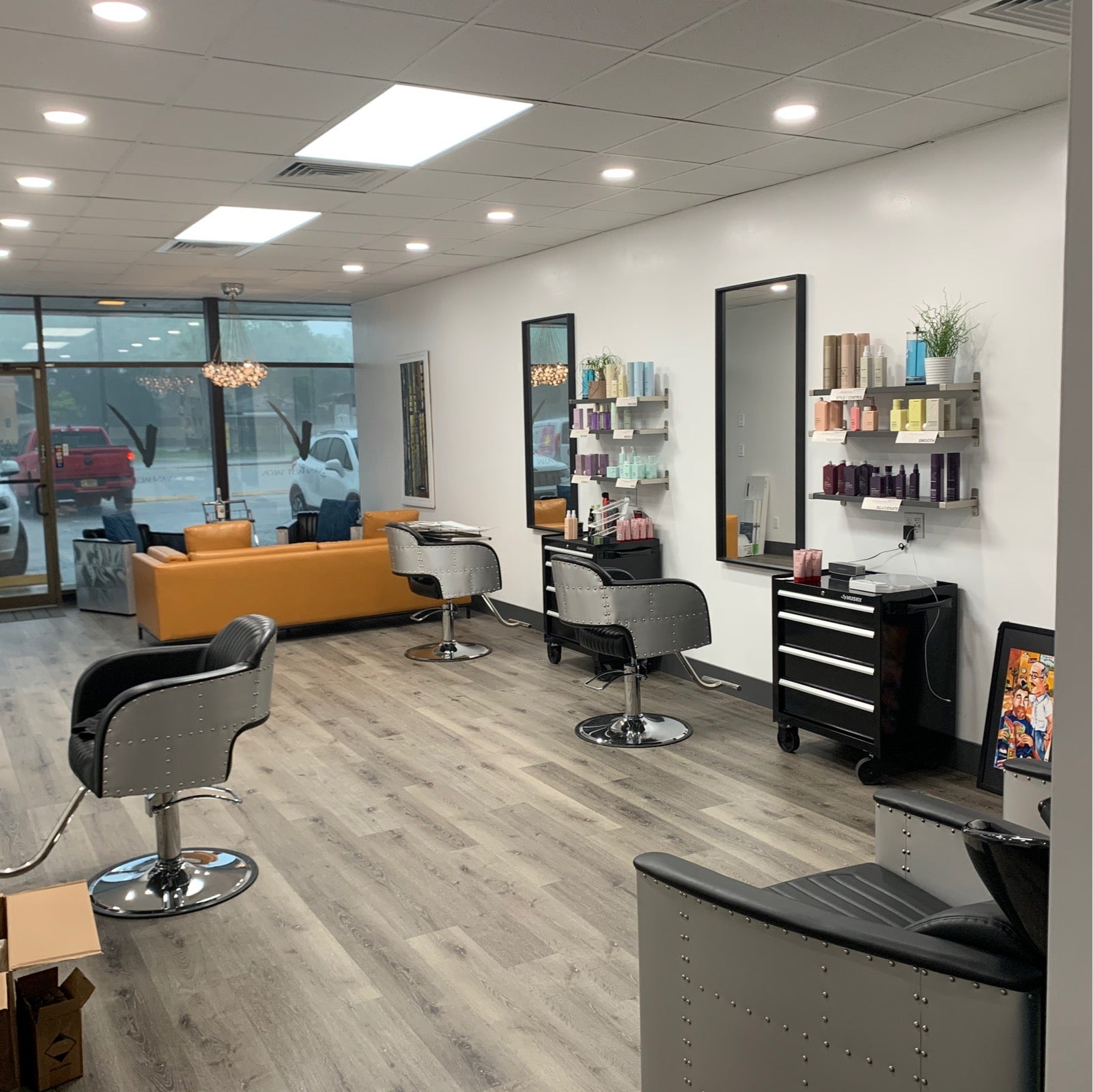 VanHalst studio logo